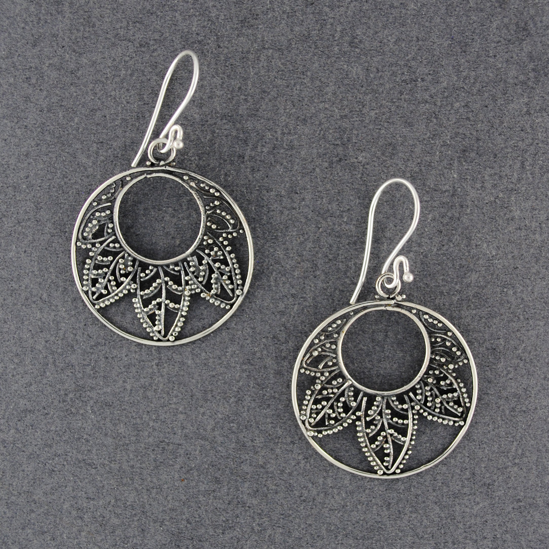 Sterling Silver Feather Hoop Earrings – Green River Silver Co.